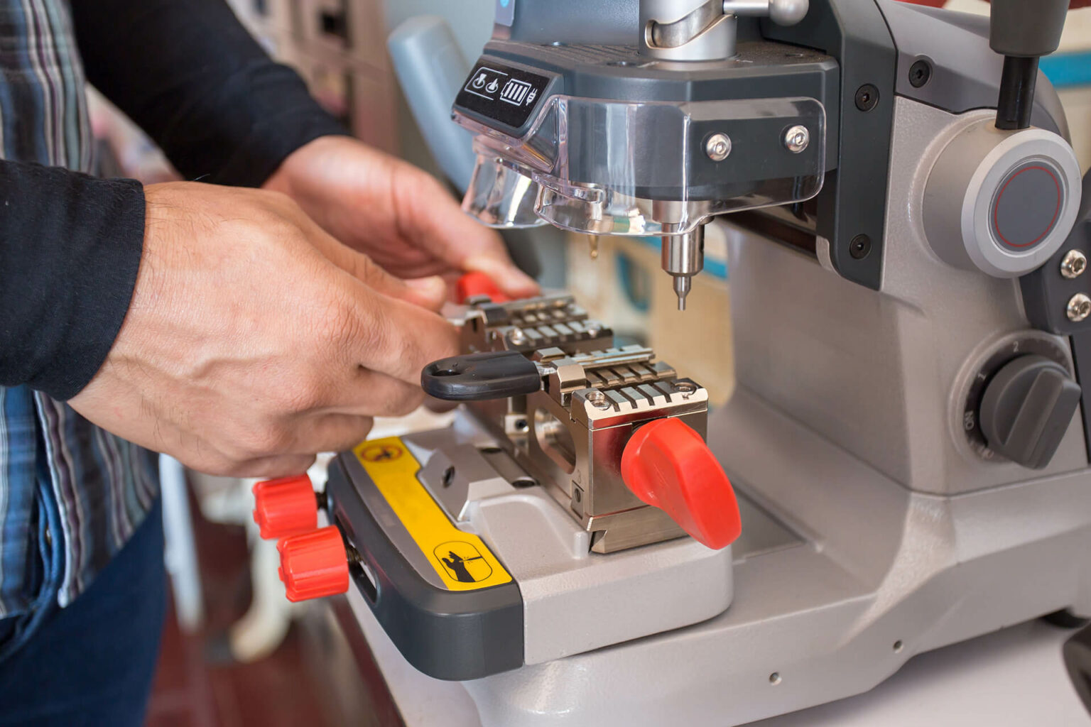 Locksmith in Golden Mile | 24/7 Expert Lock Services